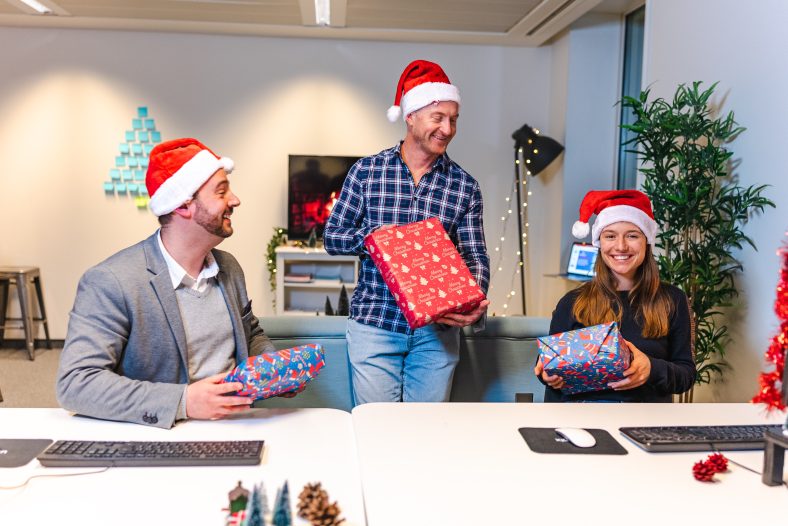 Ideas for Unisex Gifts Everyone Will Love - Gifter World